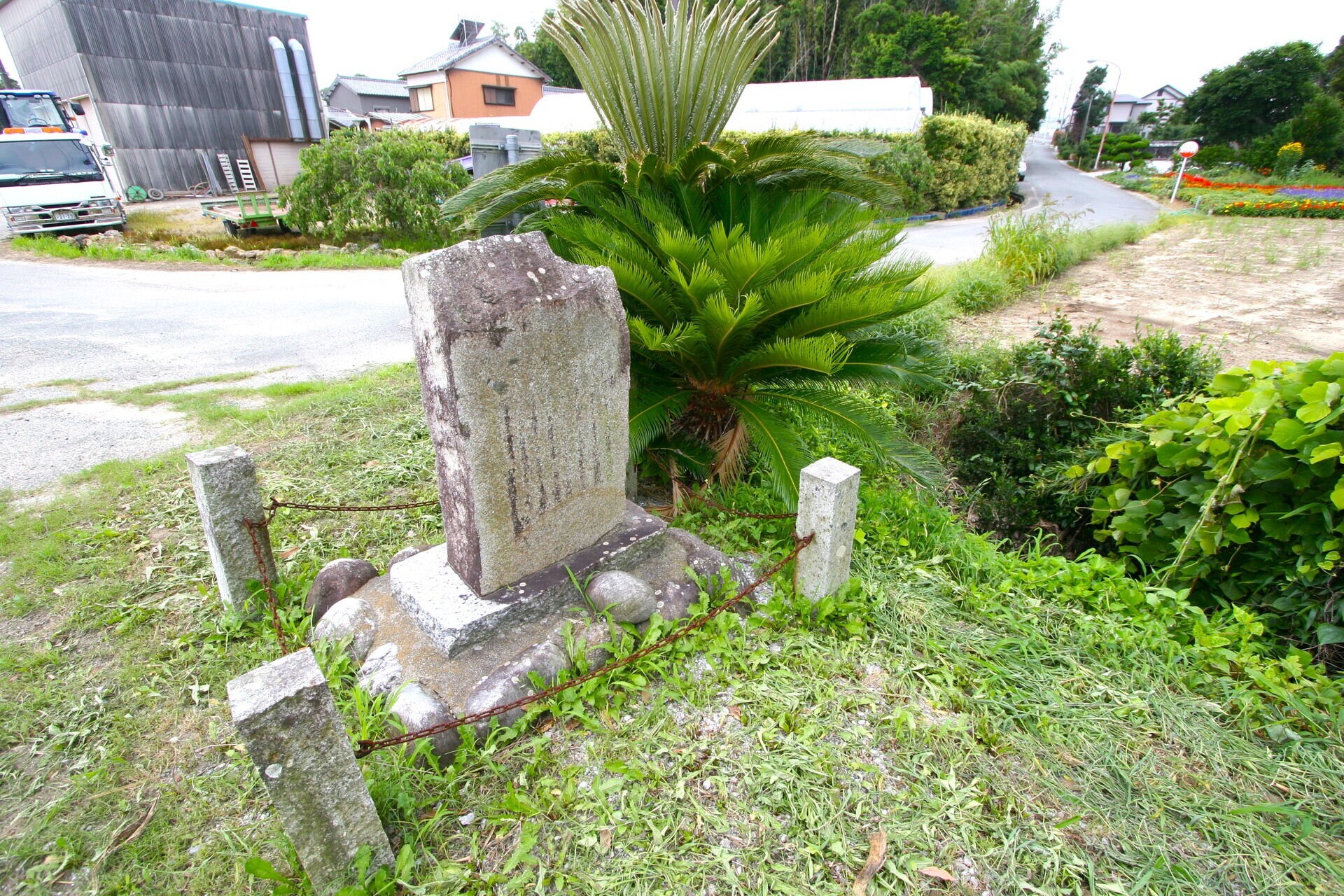 一色屋敷（いっしきやしき）: 古城と野鳥